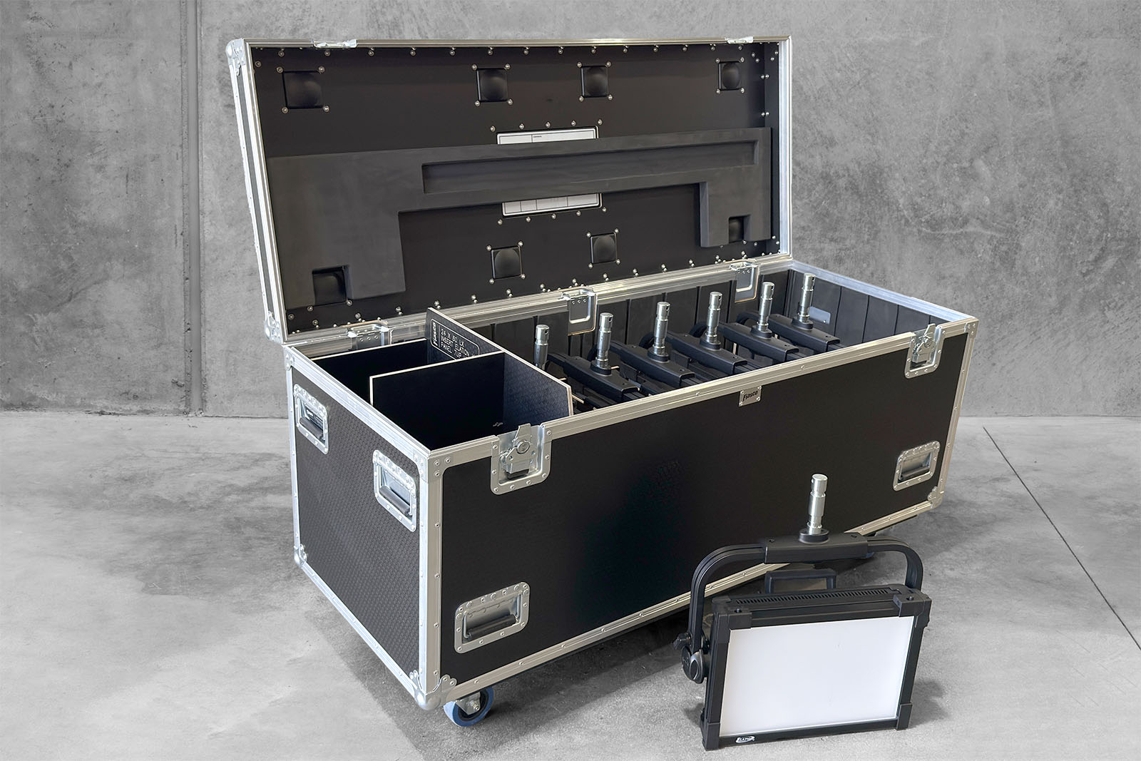ELATION KL PANEL 7UP INSERT IN 24 X 60 CASE – Fiasco Cases USA