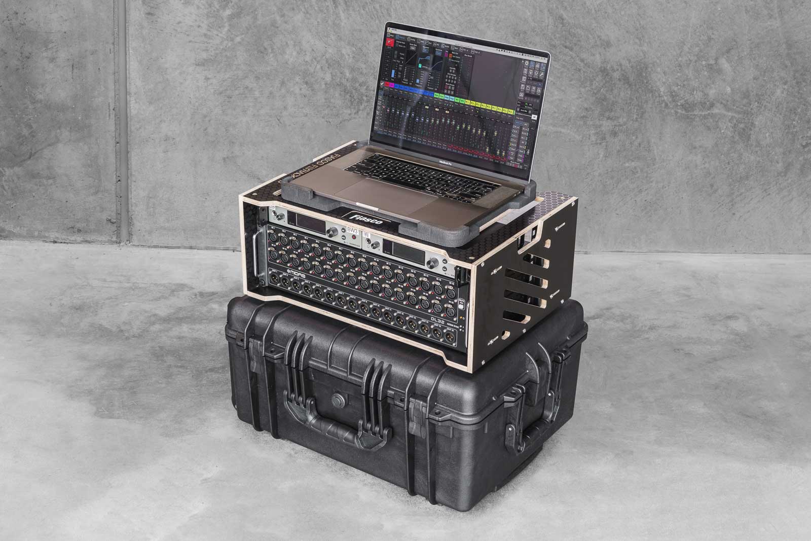 Fiasco Flyrack 4U - Wireless Rack, Tracks Rack, IO Rack for touring ...
