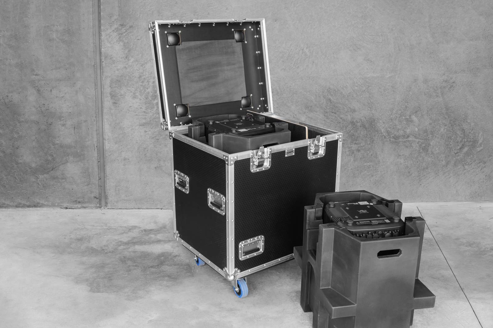 AYRTON COBRA & COBRA2 1UP INSERT IN 24 X 30 CASE – Fiasco Cases USA